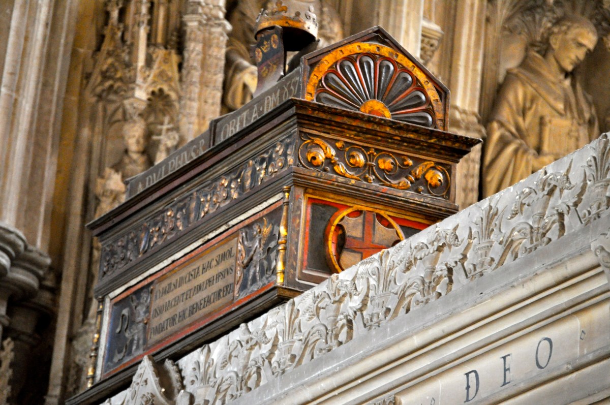 A Box Of Bones – Kate Shrewsday